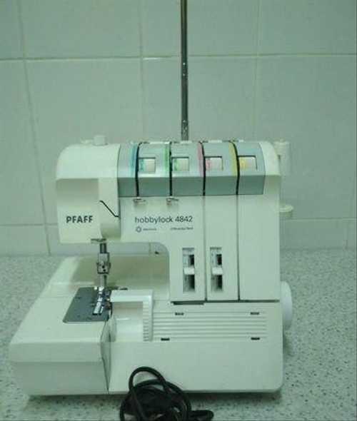 Швейная машина Pfaff 4842