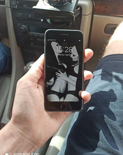 Телефон iPhone