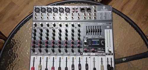 Микшерный пульт Behringer Xenyx 1222FX