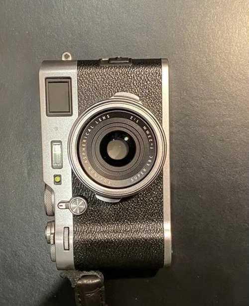 Цифровой фотоаппарат Fujifilm X100F Silver