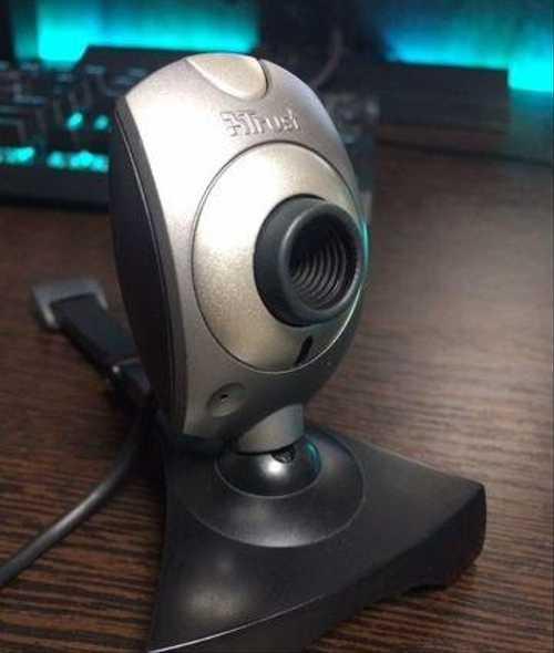 Веб-камера Trust WB-1400t