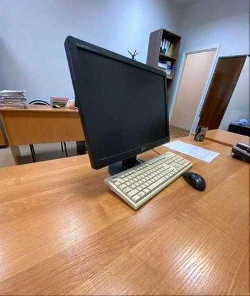 Офисный компьютер