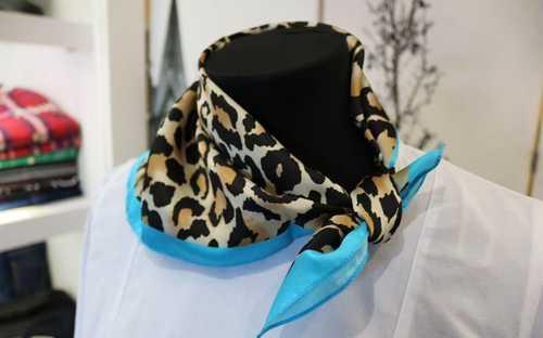 Платок шелк Guess USA оригинал