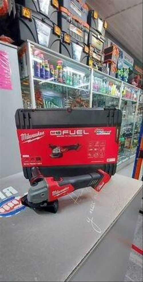 Аккумуляторная угловая шлифмашина Milwaukee M18 fs