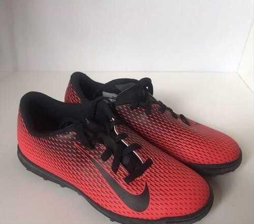 Новые бутсы nike 35р