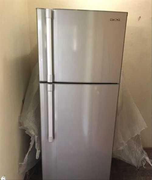 Холодильник Hitachi R-Z57AU7