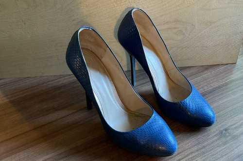 Туфли женские на каблуке CorsoComo