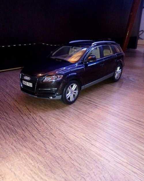 Audi Q7 1:18 1/18 1.18