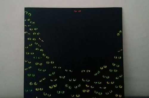Картина "Кошачьи глаза в темноте"