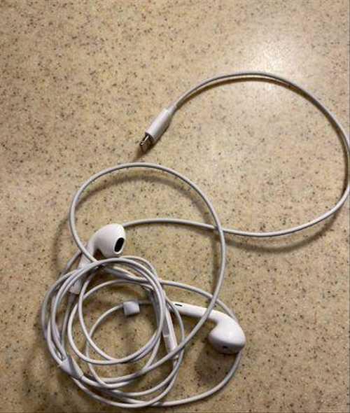 Наушники earpods