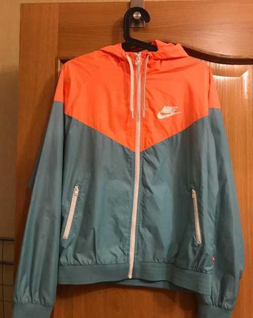 Женская куртка Nike Heritage Jacket Windrunner