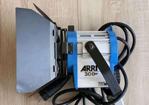 Осветитель Arri 300 plus. Профессиональный свет