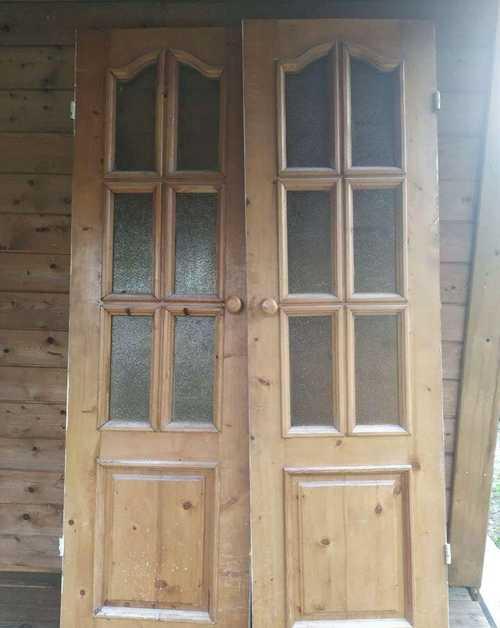 Дверь деревянная филенчатая бу
