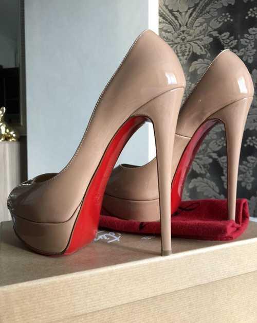 Туфли Christian Louboutin Lady Peep