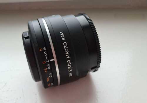 Sony 30mm f/2.8 DT Macro SAM (SAL-30M28)