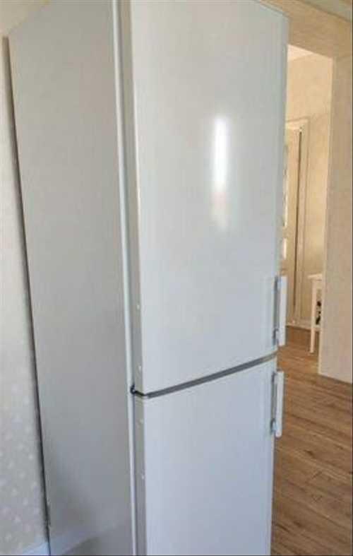 Холодильник двухкамерный liebherr cup 3021