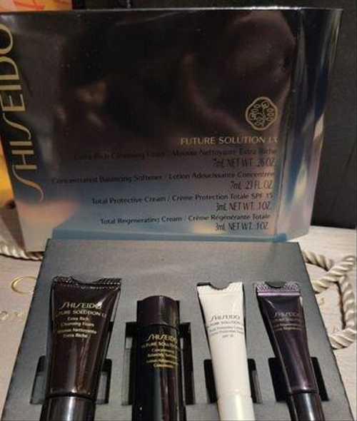 Shiseido Future Solution LX Набор