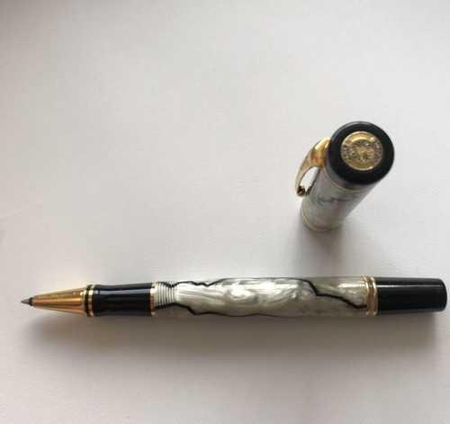 Ручка роллер Parker Duofold Pearl & Black GT