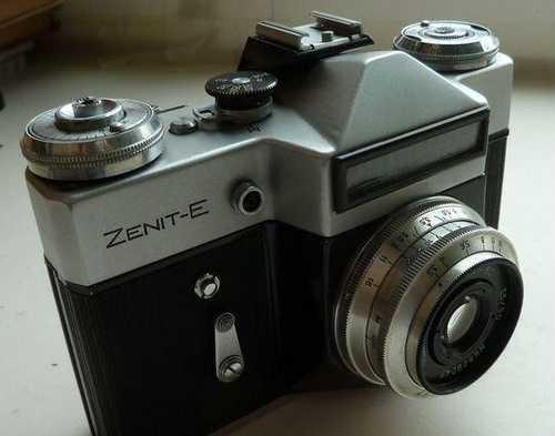Фотоаппарат «Зенит-Е» 1968 года с Юпитером-8