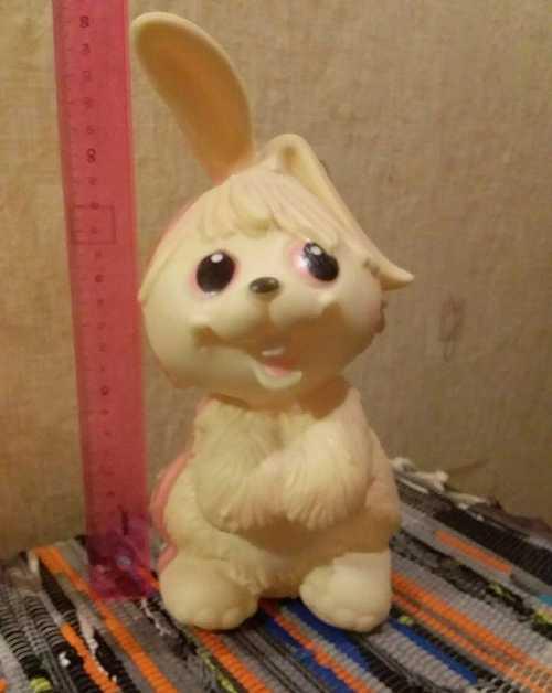 Резиновая игрушка