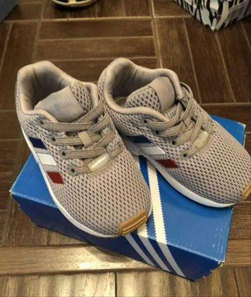 Кроссовки adidas