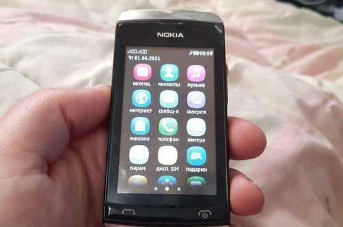 Телефон Nokia 305