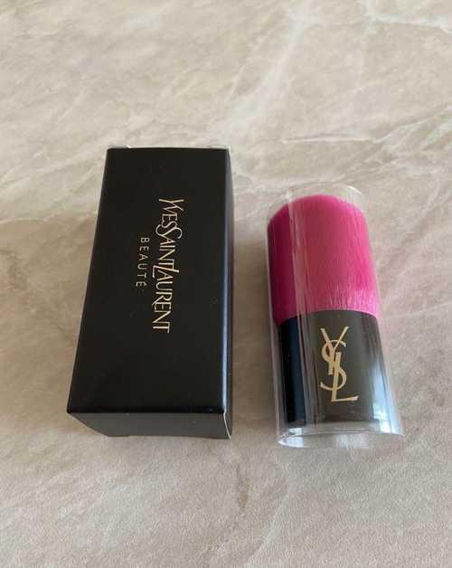 Цены указаны в объявлении.Кисть Ysl, чехол Ysl