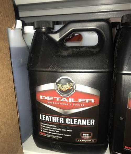Очиститель для кожи Meguiars Leather Cleaner 3,78л