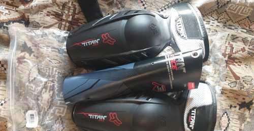 Налокотники Fox Titan Race