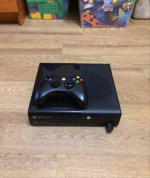 Xbox 360 (последняя версия E)