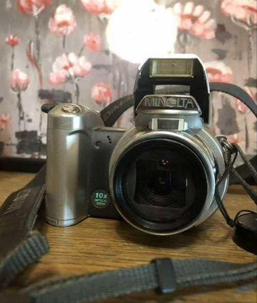 Компактный фотоаппарат Konica Minolta