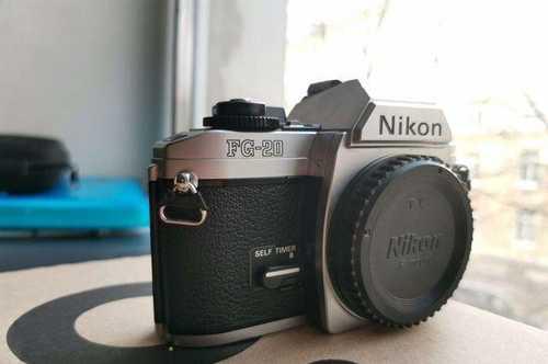 Nikon FG-20 silver body