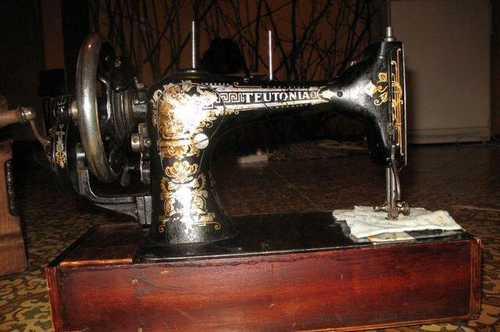 Швейная машинка ручная Teutonia торг