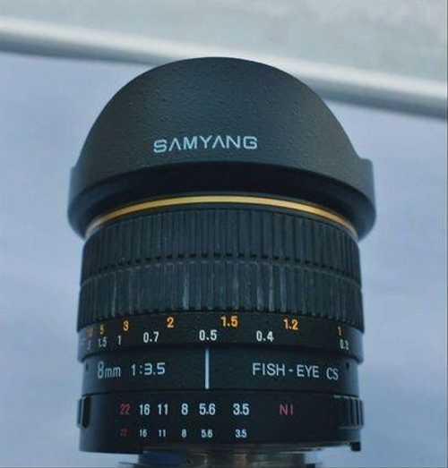 Samyang 8mm 1:3.5 Fish-Eye CS Nikon