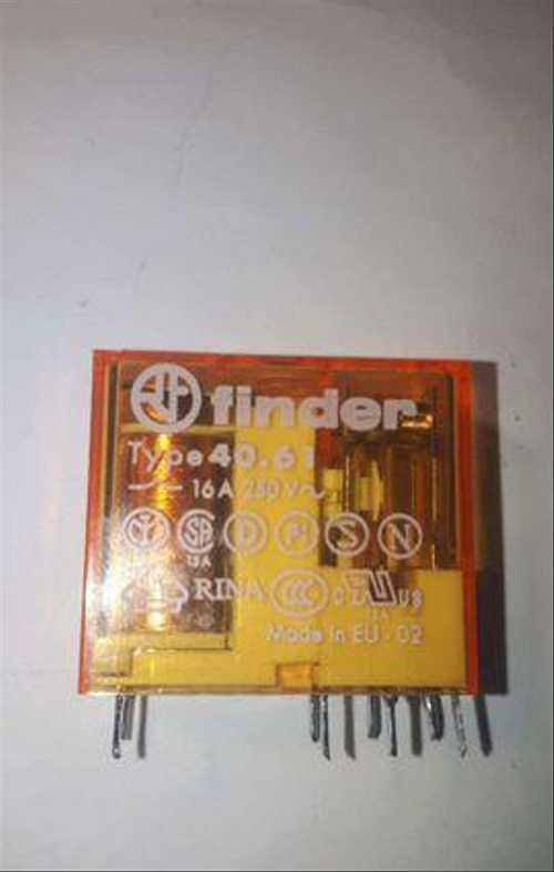 Реле 220V 16A finder
