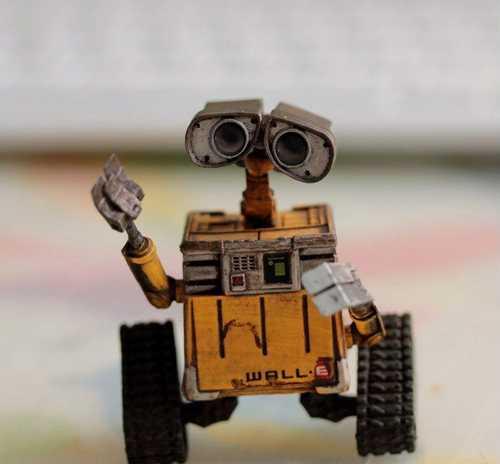 Коллекционная фигурка робота Валли Wall-E 2016