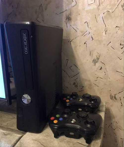 Xbox 360s