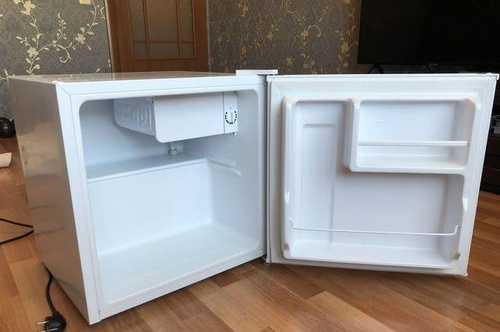 Мини-холодильник kraft BC (W) -50