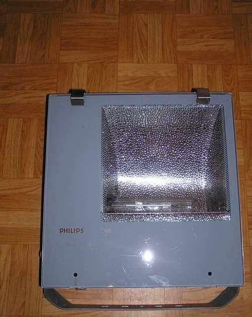 Прожектор Philips RVP351 hpi-tp400w K A