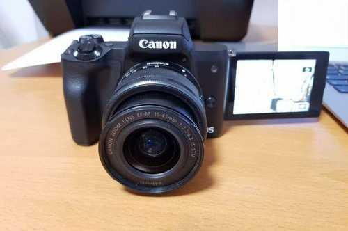 Фотоаппарат Cannon EOS m50