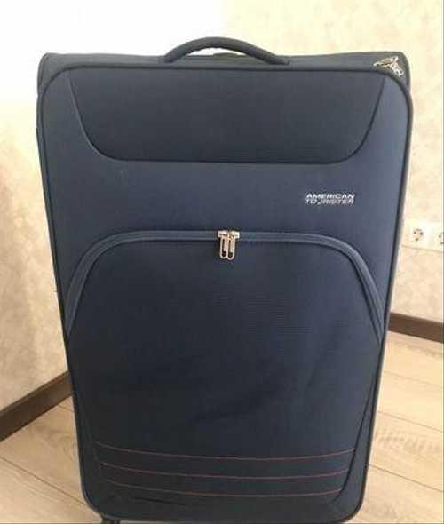 Чемодан на колесах фирмы American Tourister