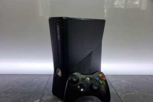 Microsoft Xbox 360S 500Gb + 70игр