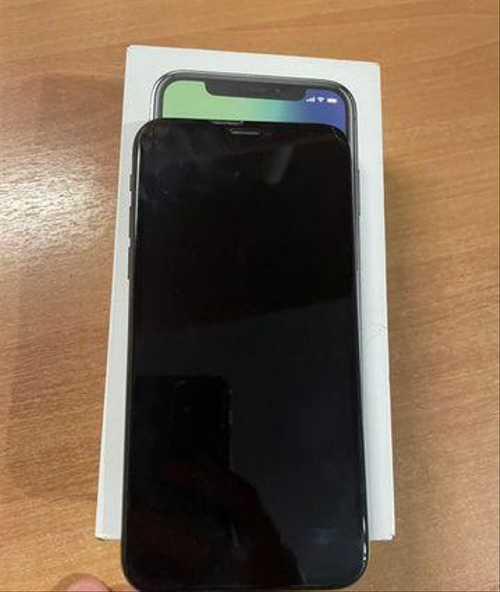 Телефон iPhone x256