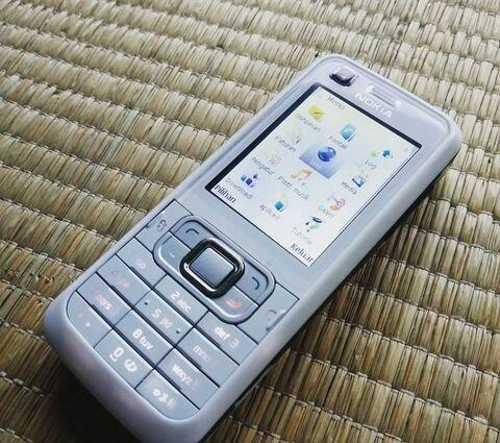 Кнопочный телефон Nokia 6120 Classic новый