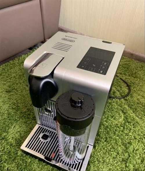 Кофемашина Nespresso DeLonghi EN750