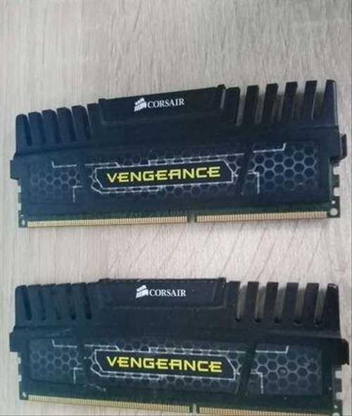 Память DDR3 Corsair 8GB Kit (2 x 4GB)