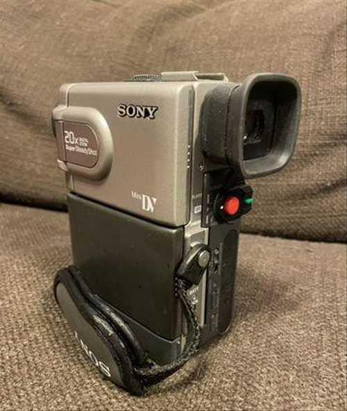 Видеокамера Sony handycam dcr-pc7e