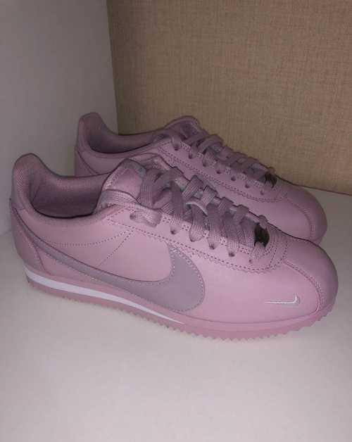 Кроссовки женские Nike Classic Cortez Premium