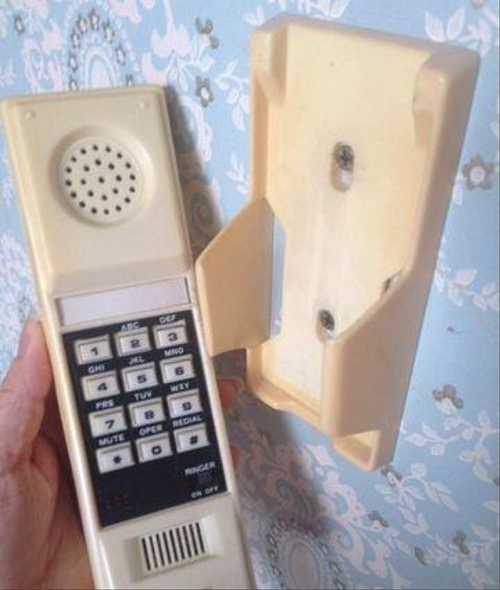 Телефон настенный (телефонный аппарат) СССР ретро