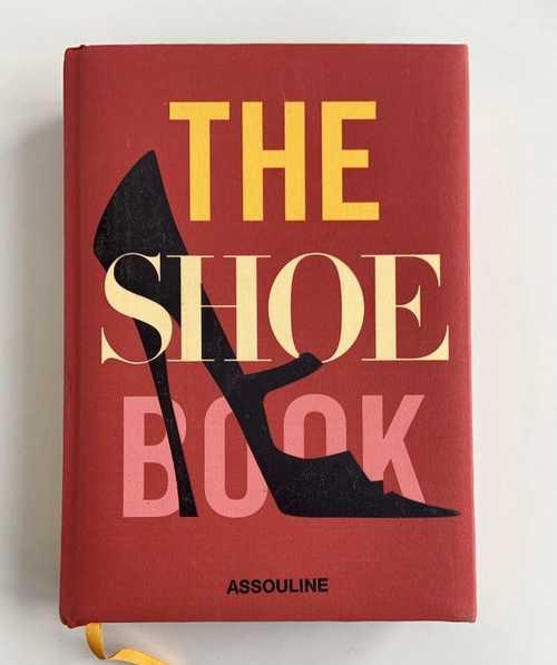 Книга про дизайн обуви “The shoe book»